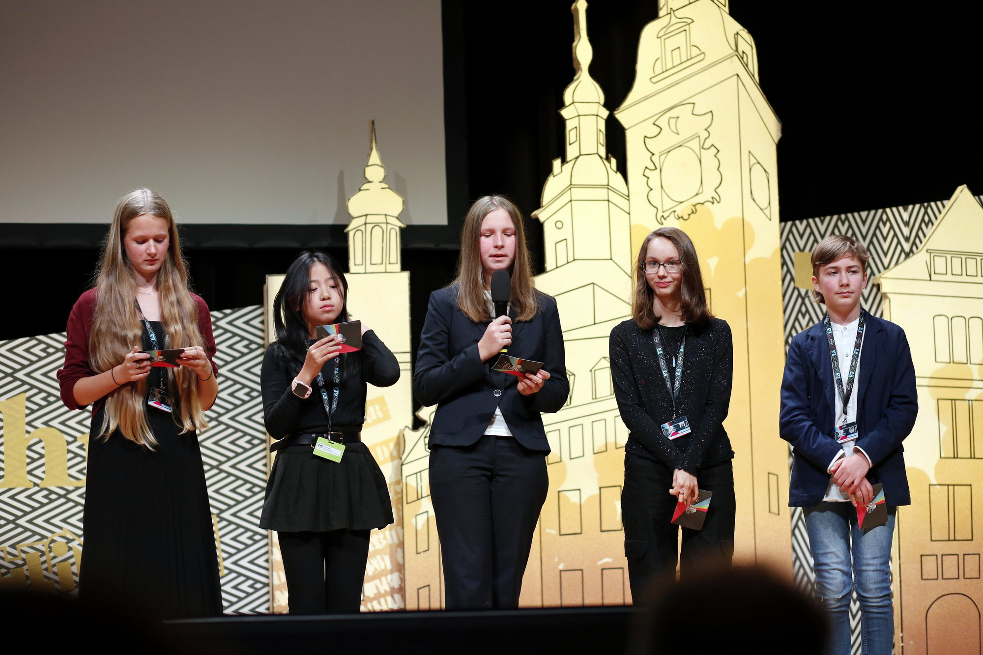 Junior-Jury beim 30. Internationalen Filmfestival SCHLiNGEL 2025 ...